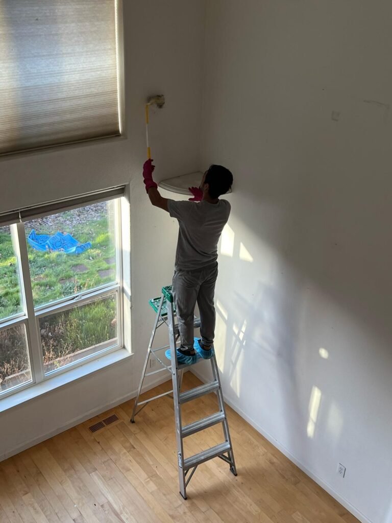 Home - Happy Helpers LLC - Commercial Cleaning Services in Portland.